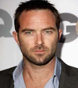 Sullivan Stapleton Birthday, Real Name, Age, Weight, Height, Family ...