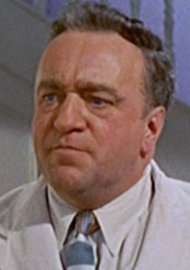 Reginald Beckwith Birthday, Real Name, Age, Weight, Height, Family ...