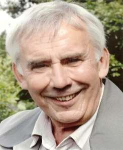 Christopher Beeny Birthday, Real Name, Age, Weight, Height, Family ...