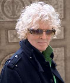 Ian Hunter Birthday, Real Name, Age, Weight, Height, Family, Facts ...