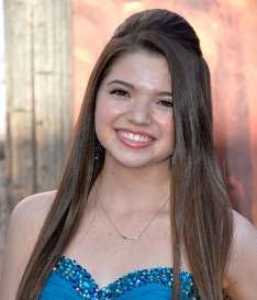 Jadin Gould Birthday, Real Name, Age, Weight, Height, Family, Facts ...