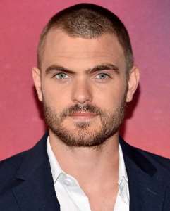 Alex Roe Birthday, Real Name, Age, Weight, Height, Family, Facts ...