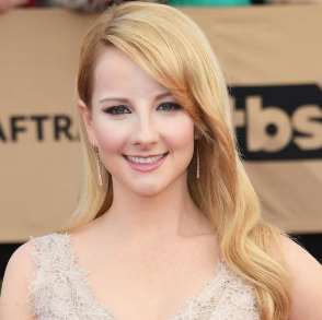 Melissa Rauch Birthday, Real Name, Age, Weight, Height, Family, Facts ...