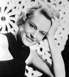 Alexis Smith Birthday, Real Name, Age, Weight, Height, Family, Facts ...