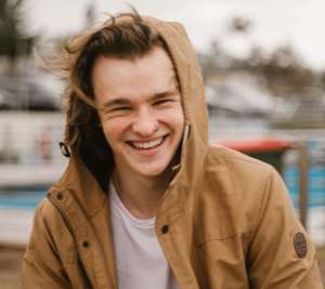 Thomas Smallwood Birthday, Real Name, Age, Weight, Height, Family ...