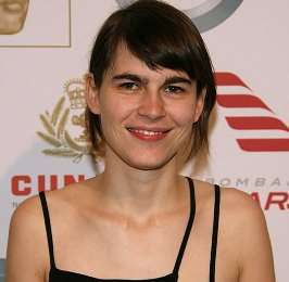 Kaki King Birthday, Real Name, Age, Weight, Height, Family, Facts ...