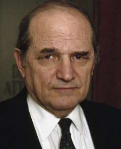 Steven Hill Birthday, Real Name, Age, Weight, Height, Family, Facts ...