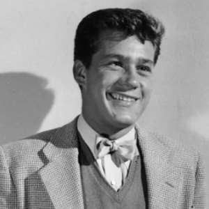Jack Larson Birthday, Real Name, Age, Weight, Height, Family, Facts ...
