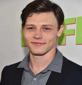 Nick Eversman Birthday, Real Name, Age, Weight, Height, Family, Facts ...