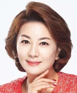 Kim Hye-sun Birthday, Real Name, Age, Weight, Height, Family, Facts ...