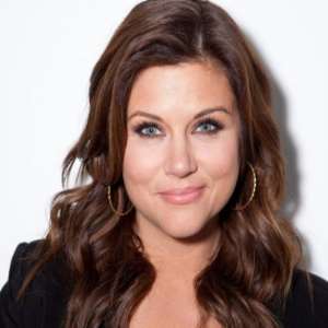 Tiffani Thiessen Birthday, Real Name, Age, Weight, Height, Family ...