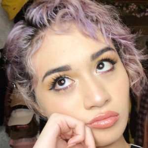 Emily Lee Birthday, Real Name, Age, Weight, Height, Family, Facts ...