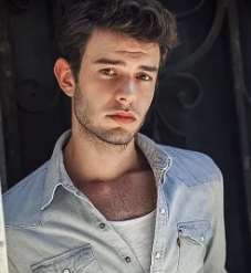 Aytac Sasmaz Birthday, Real Name, Age, Weight, Height, Family, Facts ...