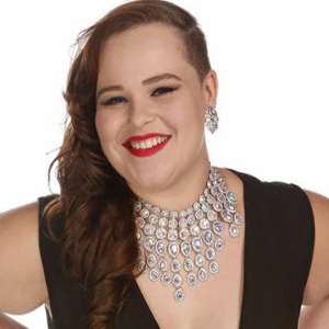 Yoli Mayor Birthday, Real Name, Age, Weight, Height, Family, Facts ...