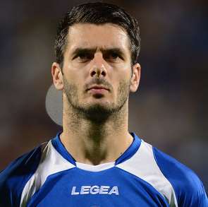Emir Spahic Birthday, Real Name, Age, Weight, Height, Family, Facts ...