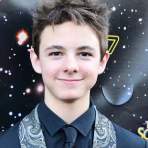 Max Charles Birthday, Real Name, Age, Weight, Height, Family, Facts ...