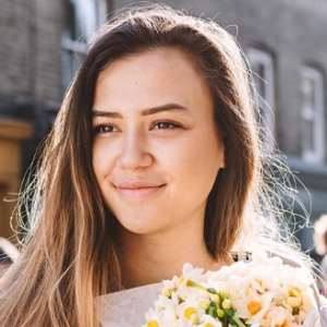 Nia Pickering Birthday, Real Name, Age, Weight, Height, Family, Facts ...