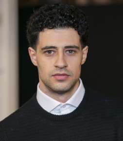 David Avery Birthday, Real Name, Age, Weight, Height, Family, Facts ...