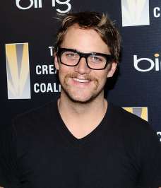 Matthew Carey (Actor) Birthday, Real Name, Age, Weight, Height, Family ...