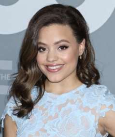 Sarah Jeffery Birthday, Real Name, Age, Weight, Height, Family, Facts ...