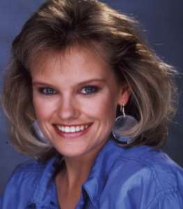 Elaine Smith (Actress) Birthday, Real Name, Age, Weight, Height, Family ...