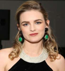 Nathalie Love Birthday, Real Name, Age, Weight, Height, Family, Facts ...