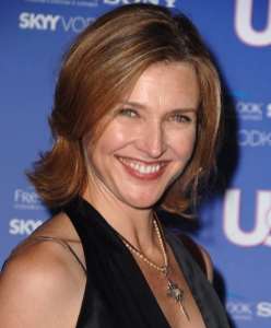 Brenda Strong Birthday, Real Name, Age, Weight, Height, Family, Facts ...
