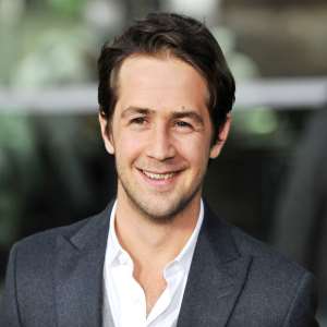 Michael Angarano Birthday, Real Name, Age, Weight, Height, Family ...