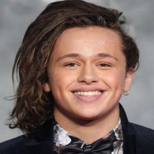 Luke Friend Birthday, Real Name, Age, Weight, Height, Family, Facts ...
