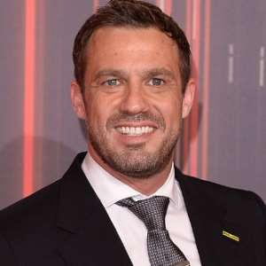 Jamie Lomas Birthday, Real Name, Age, Weight, Height, Family, Facts ...