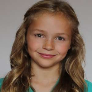 Emma Hentschel Birthday, Real Name, Age, Weight, Height, Family, Facts ...