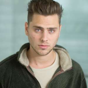 Garrett Backstrom Birthday, Real Name, Age, Weight, Height, Family ...