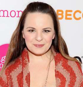 Jenna von Oy Birthday, Real Name, Age, Weight, Height, Family, Facts ...