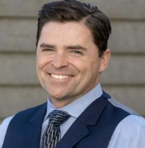Kavan Smith Birthday, Real Name, Age, Weight, Height, Family, Facts ...