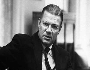 Robert McNamara Birthday, Real Name, Age, Weight, Height, Family, Facts ...