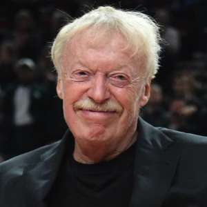 Phil Knight Birthday, Real Name, Age, Weight, Height, Family, Facts ...