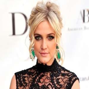 Ashlee Simpson Birthday, Real Name, Age, Weight, Height, Family, Facts ...