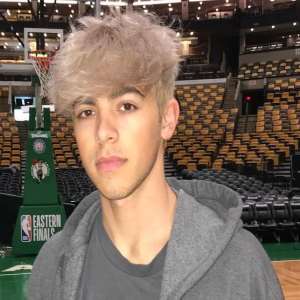 Mikey Barone Birthday, Real Name, Age, Weight, Height, Family, Facts ...