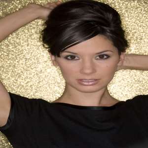 Thaila Zucchi Birthday, Real Name, Age, Weight, Height, Family, Facts ...