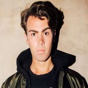 Max Beaumont Birthday, Real Name, Age, Weight, Height, Family, Facts ...