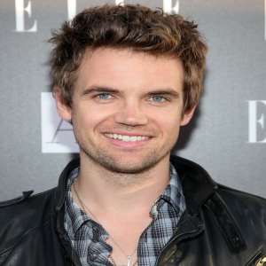 Tyler Hilton Birthday, Real Name, Age, Weight, Height, Family, Facts ...