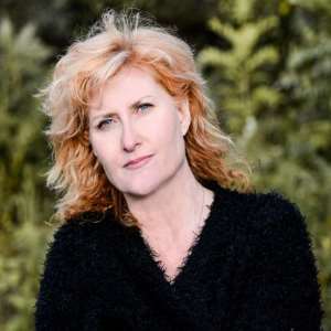 Eddi Reader Birthday, Real Name, Age, Weight, Height, Family, Facts ...