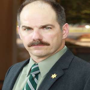 Anthony Reynolds Birthday, Real Name, Age, Weight, Height, Family ...