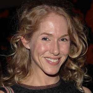 Debra Lynne McCabe Birthday, Real Name, Age, Weight, Height, Family ...