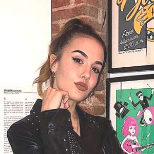 Celia Dail Birthday, Real Name, Age, Weight, Height, Family, Facts ...