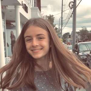 Sophia Mugglesam Birthday, Real Name, Age, Weight, Height, Family ...