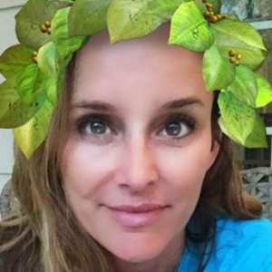 Amy Jo (YouTuber) Birthday, Real Name, Age, Weight, Height, Family ...