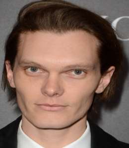 Luke Baines Birthday, Real Name, Age, Weight, Height, Family, Facts ...