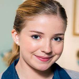 Hannah Endicott Douglas Birthday, Real Name, Age, Weight, Height ...