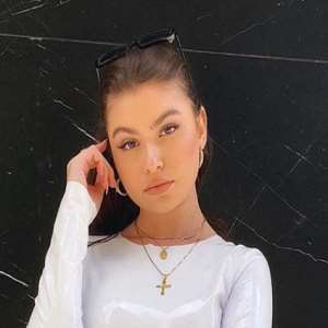 Paige Secosky Birthday, Real Name, Age, Weight, Height, Family, Facts ...
